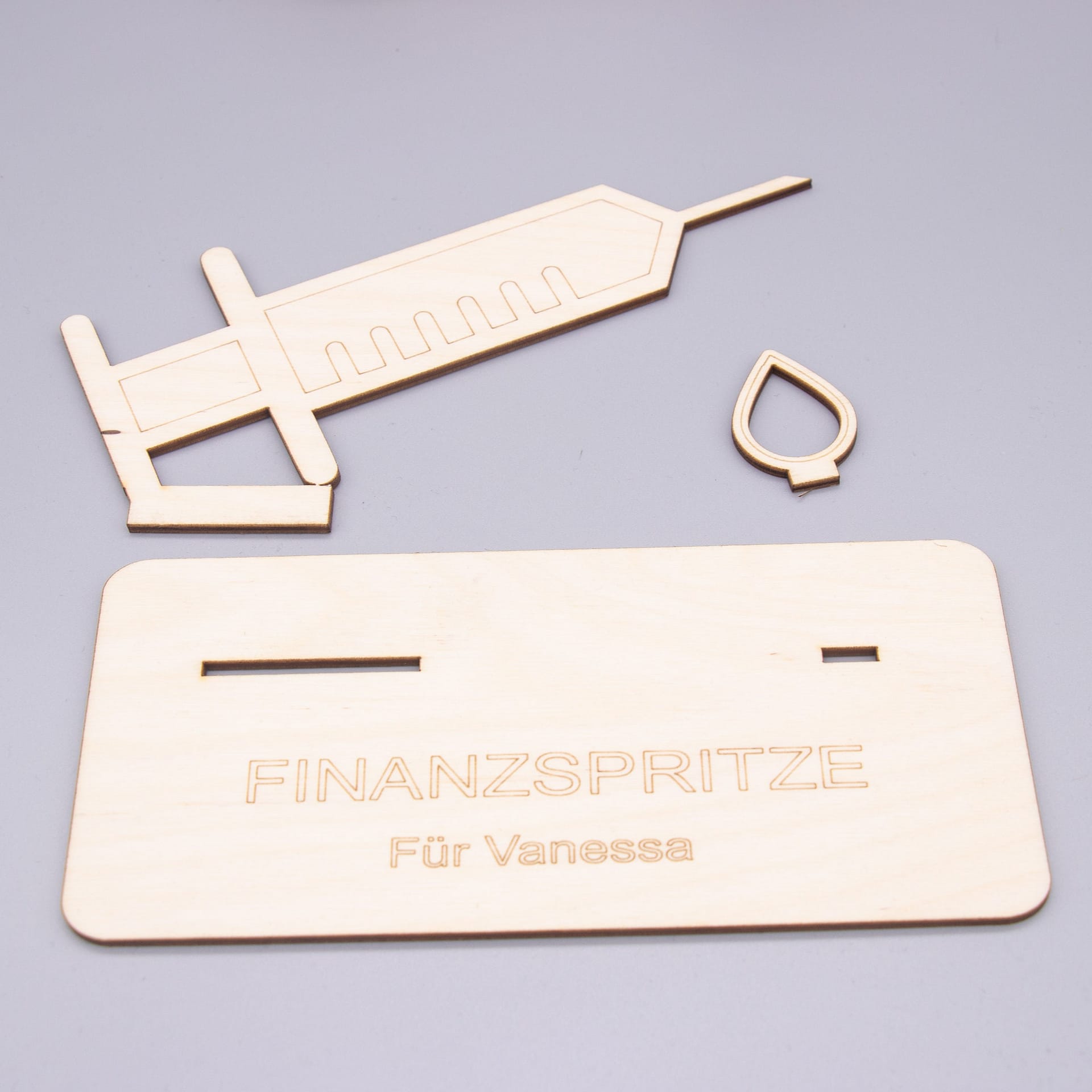 Geldgeschenk Finanzspritze – personalisierbar – SandavDesigns